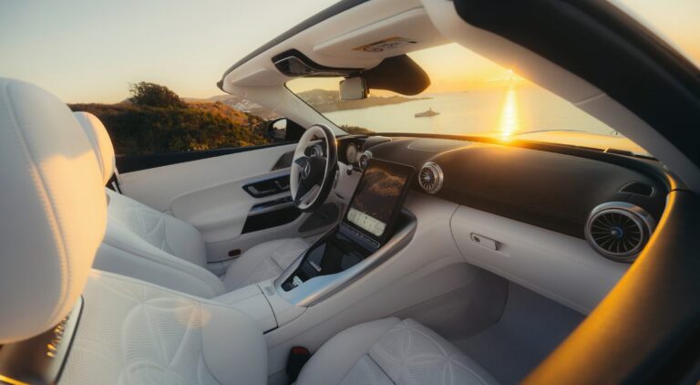 Mercedes-Maybach SL 680 Monogram Series debuts in Singapore - Robb ...
